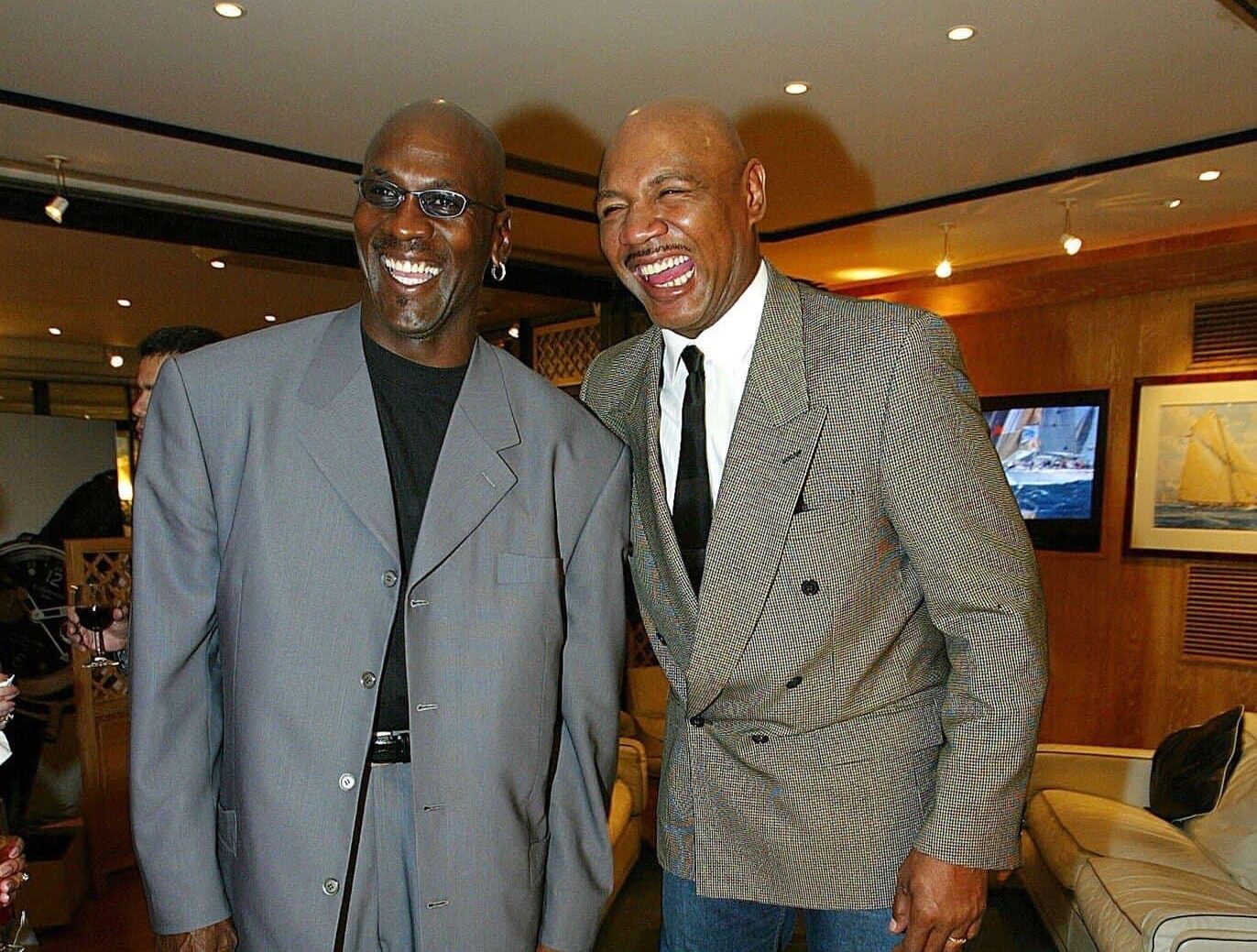 Movie Stars, Singers, Celebrities, and Boxers – THE USA BOXING NEWS